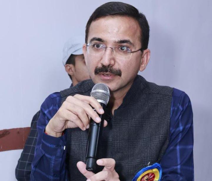 Apart from outgoing Mayor Umesh Gautam, IMA President Dr. Vinod Pagrani is also in the race ...