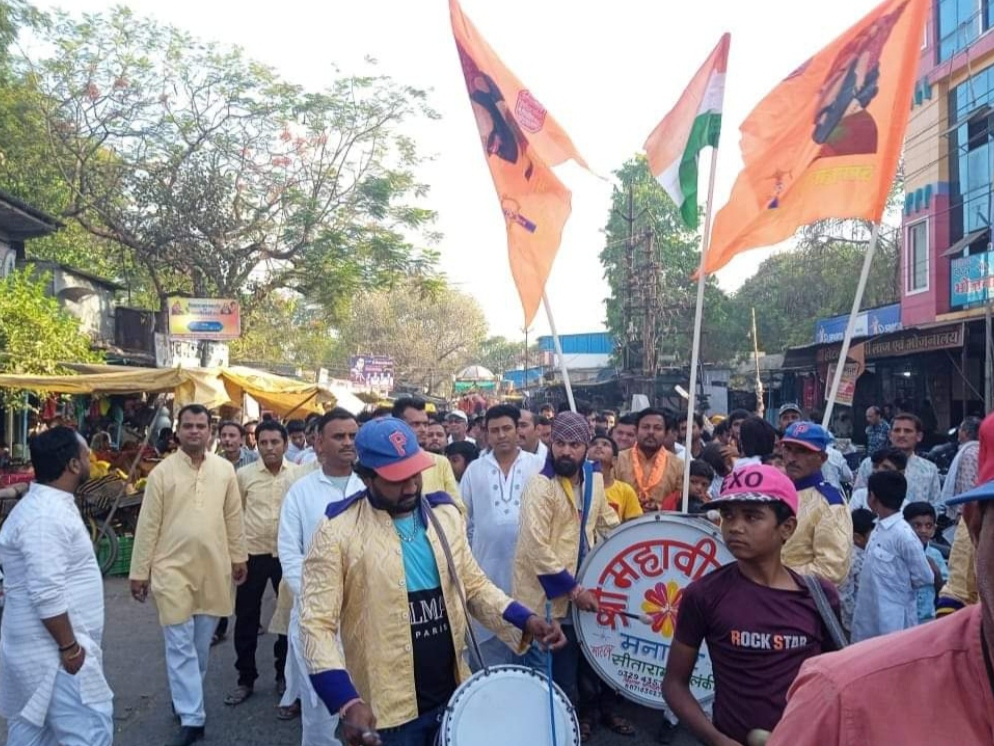 The people of Sen Samaj took out a procession in Manavar, congratulated ...