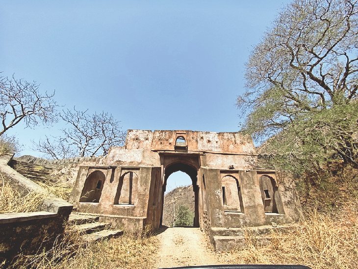 There was a charity post on the border of Mewar-Marwar for tax ...