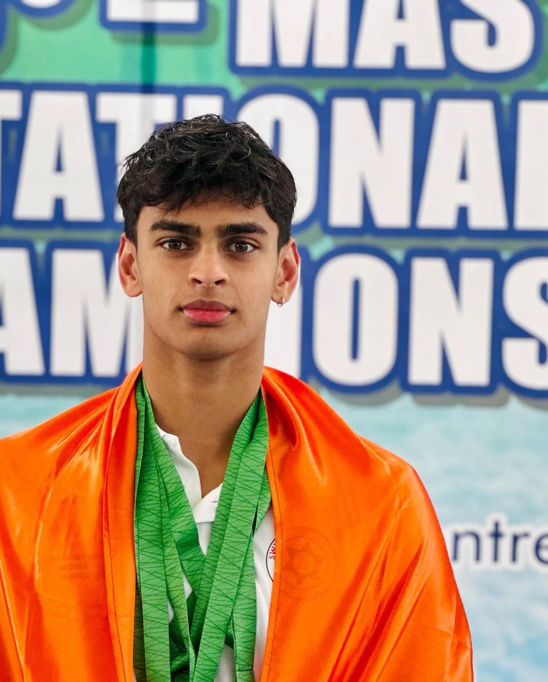 R Madhavan Son Vedant Madhavan Won Gold In Malaysia Swimming ...