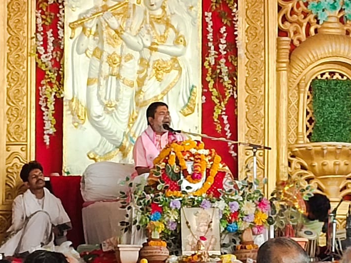 Pandit Nagar said in Shiv Puran – whoever takes a dip in the Ganges ...