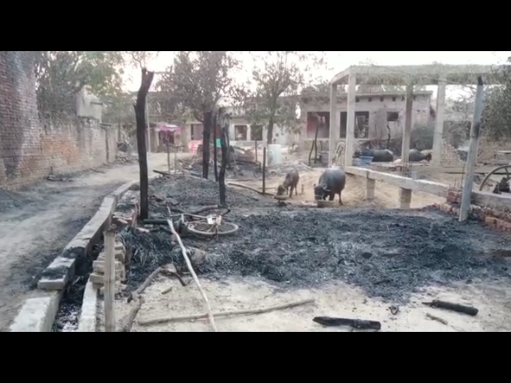 Disappointment on the faces of fire victims in Rae Bareilly, Kotedar ...