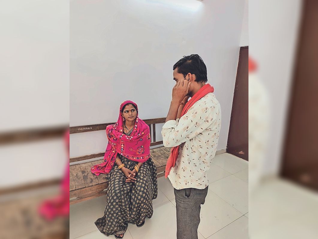 Wife said - I will remain separate until I swear to quit drinking | पति ...