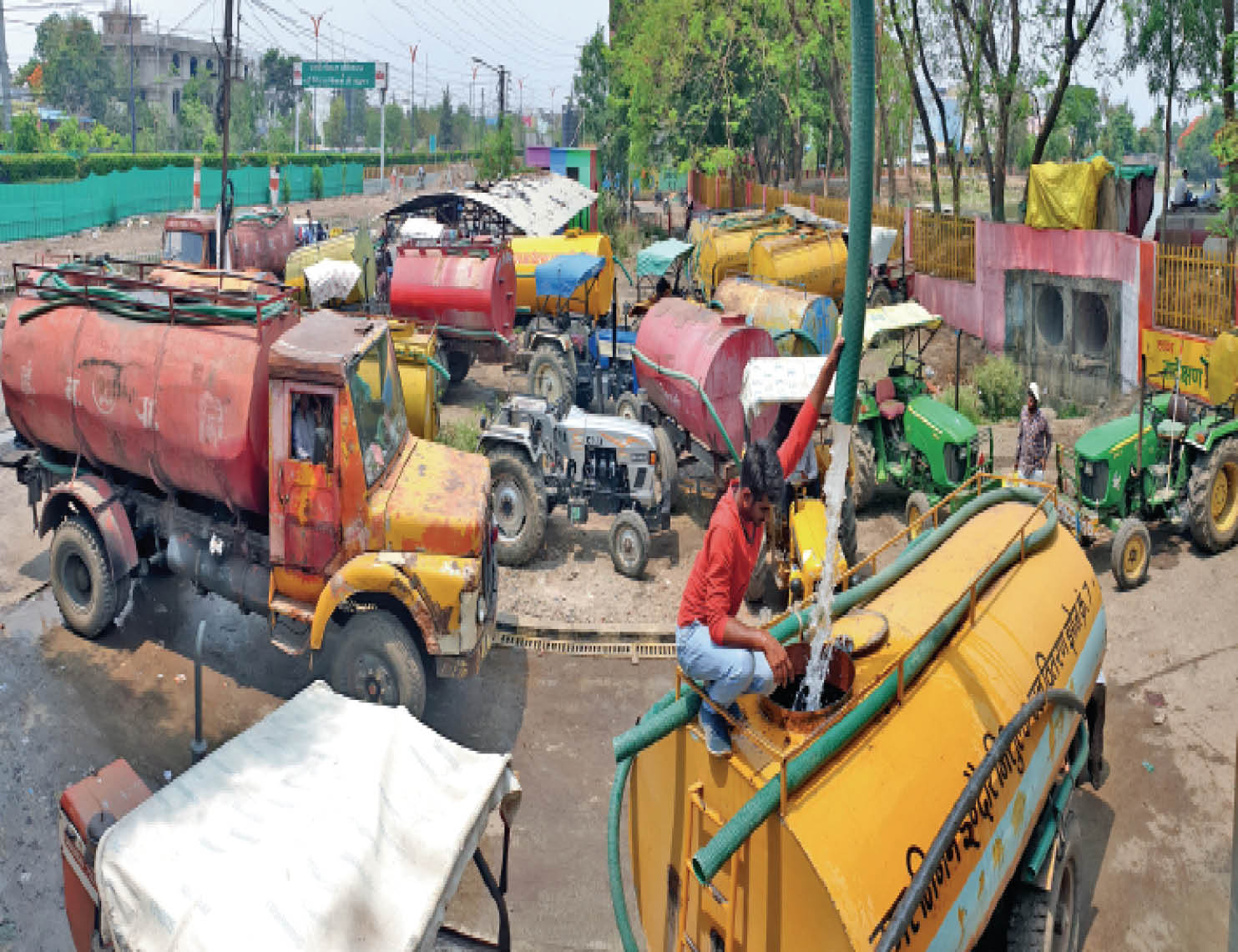 Water demand increased with summer, supply from 125 tankers; More ...