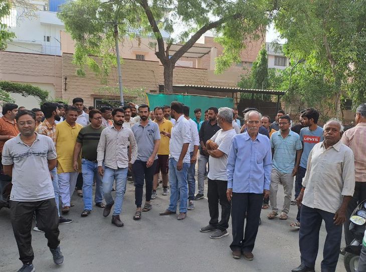 People in Rajasthan's Pali plead not to remove temple | मंदिर नहीं ...