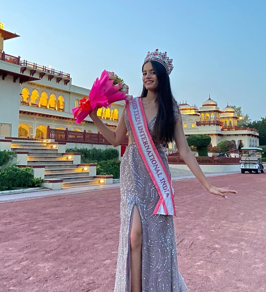 Who Is Sejal Gupta; Urmila Matondkar On Screen Daughter Wins Miss Teen ...