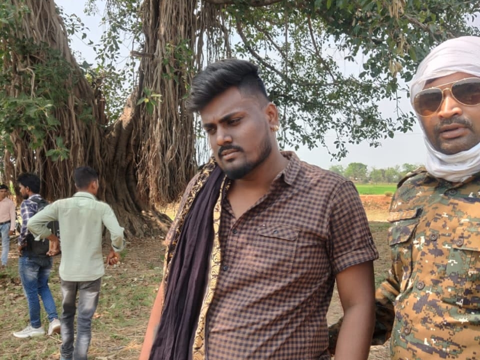 Working as an agent, 200 people were deposited Rs 3 crore | डबल मनी ...