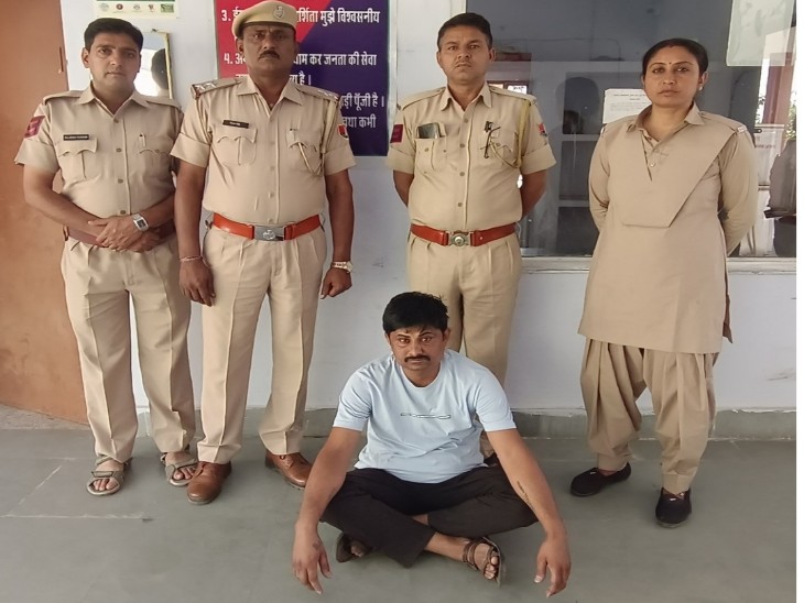 जमीन में गाड़ रखा था 10 किलो डोडा, 13 किलो पेड़ की आड़ में छुपाया | 10 ...