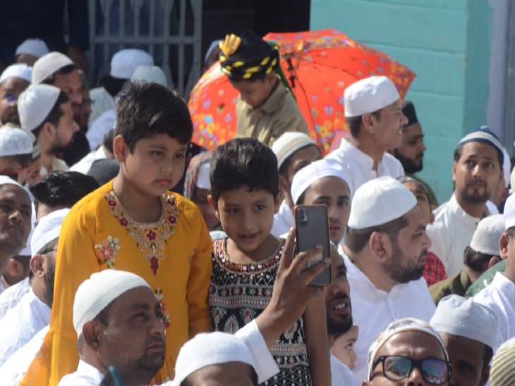 Eid being celebrated with brotherhood, see the festival of Eid in 11 ...