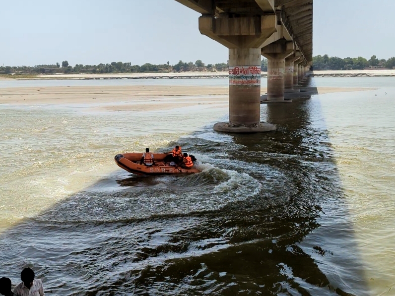 Dead body of 1 out of 2 girls drowned in Ganga found after 36 hours ...