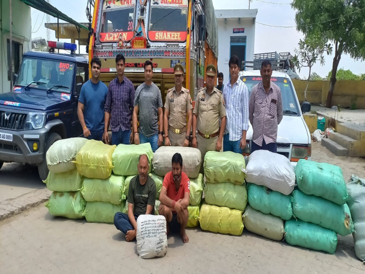 Smugglers of Mathura brought ganja from Odisha, 2 accused arrested | 1 ...