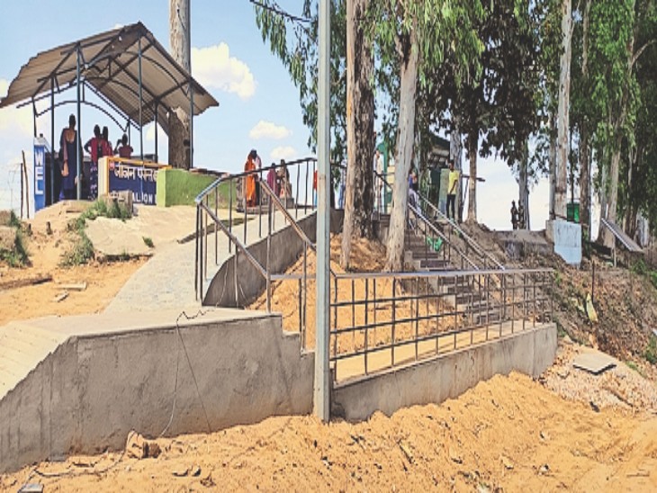 Shed being built for darshan of Gurudwara Sri Kartarpur Sahib on Indo ...