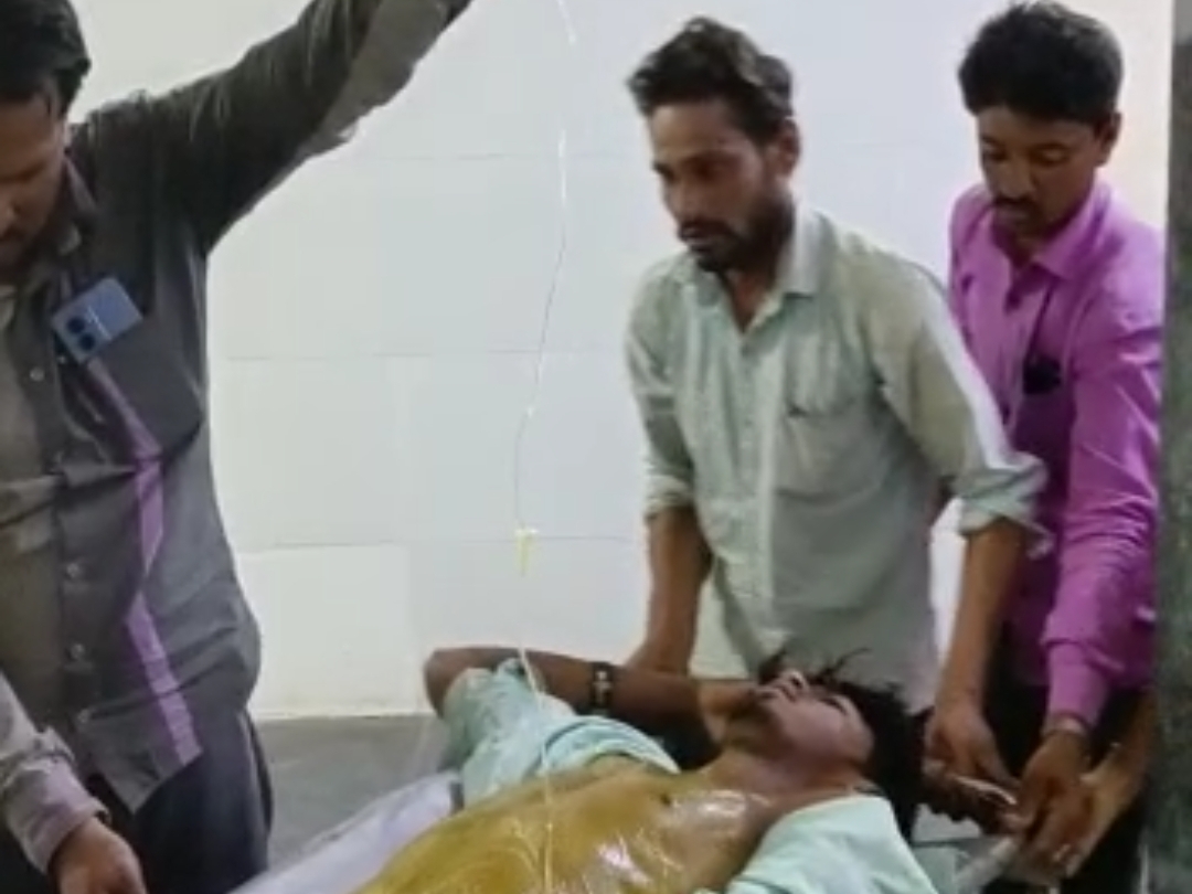 Jumped away due to a strong shock of 11 KV, went to fill manure in a ...