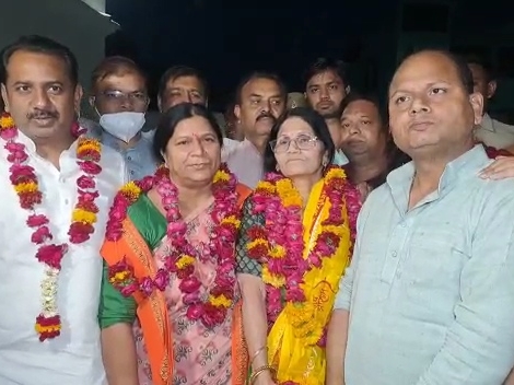 Former MLA Late. Ashok Dubey's wife Kusum Dubey will contest elections ...