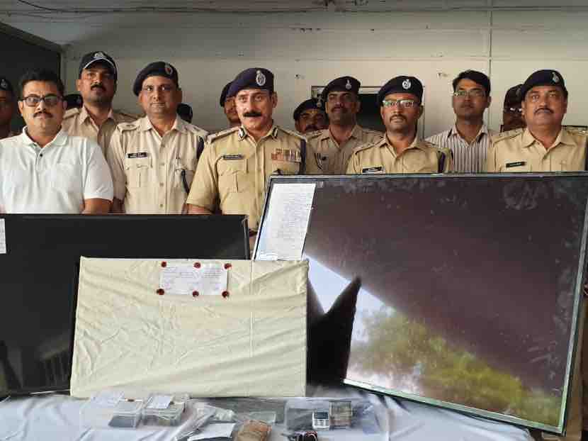 Online betting was going on in Kotwali, Budhar and Sohagpur police ...