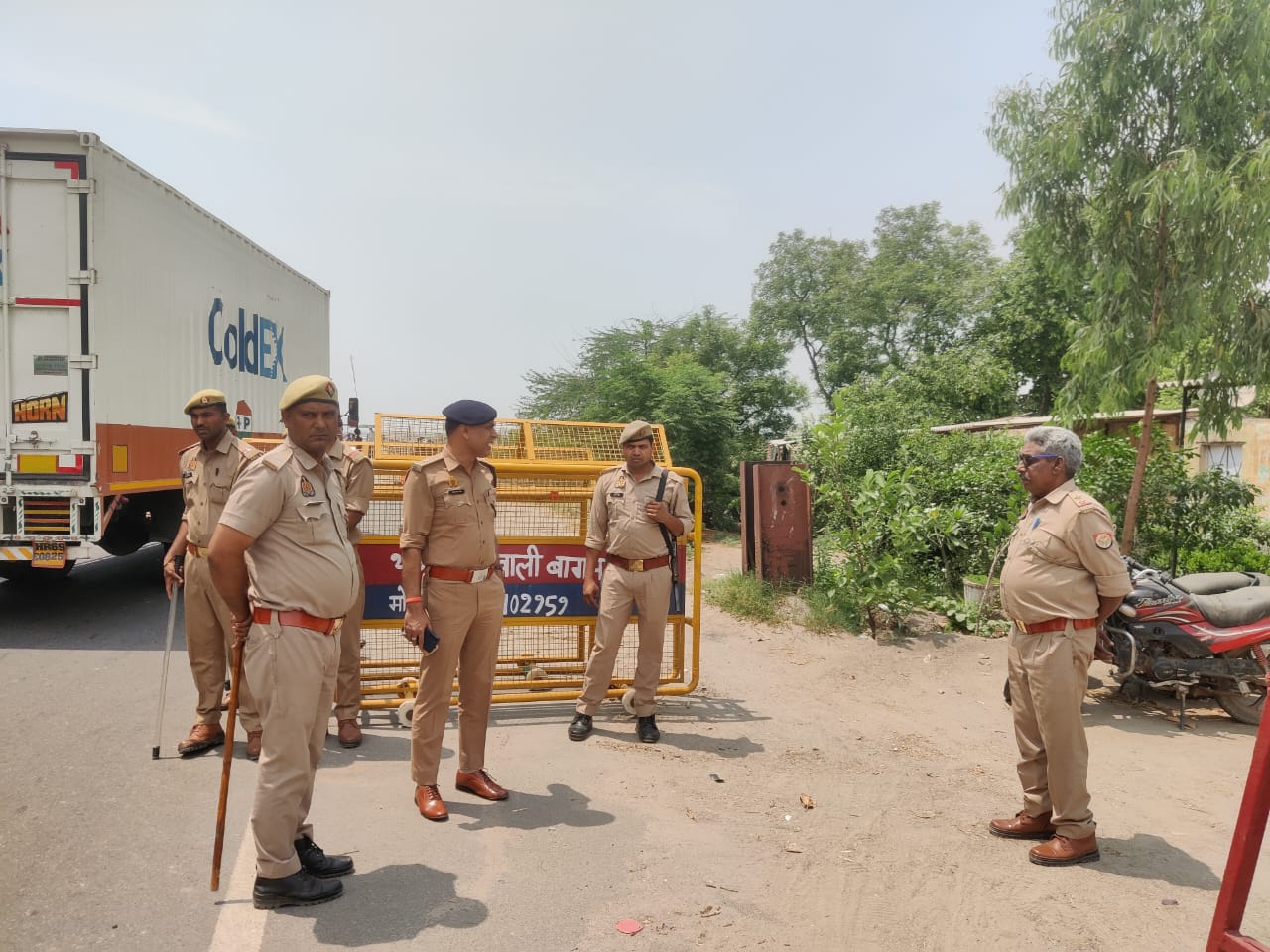 Took stock of the arrangements in Niwada outpost, searched the vehicles ...