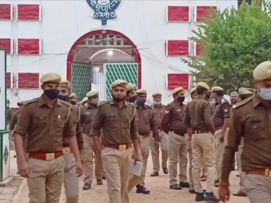 In the murder case, the accused lodged in Naini Central Jail topped ...