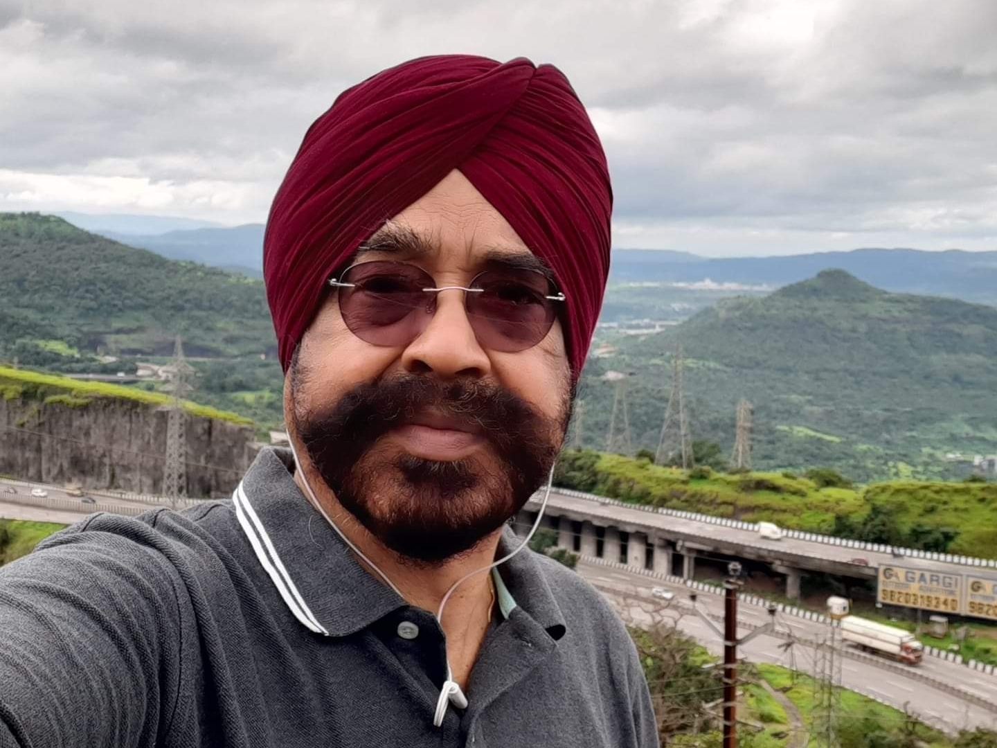 The team raided businessman Chhabra's place, wires connected with Satna ...