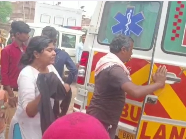 Two siblings died, returning home after getting corrections made in Aadhaar card | शेखपुरा में ...