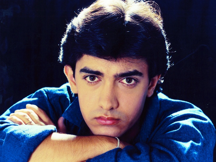 Aamir Khan First Movie Poster VIDEO; Qayamat Se Qayamat Tak | मुंबई की सड़कों पर पोस्टर चिपकाते ...