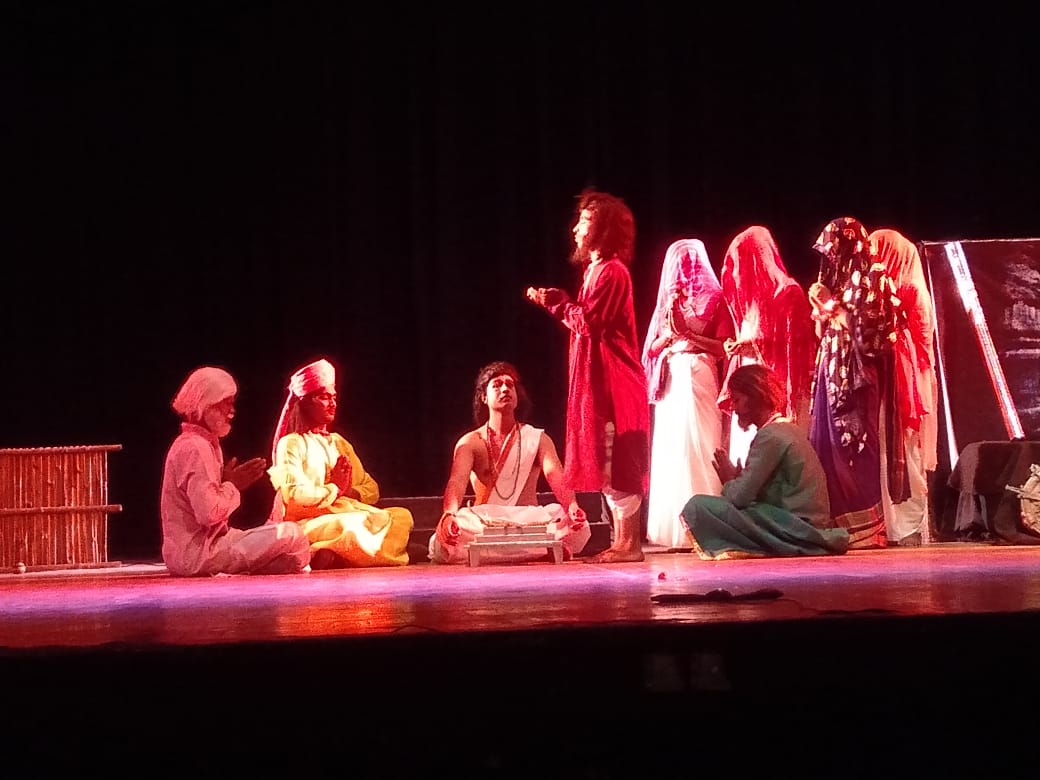नाटक में दिखा ऋषि श्रृंगी के कठिन ब्रम्हचर्य साधना से विज्ञानी बनने की ...