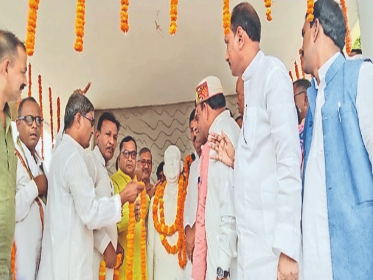 Jagdev Prasad's statue unveiled | कार्यक्रम का हुआ आयोजन: जगदेव प्रसाद ...