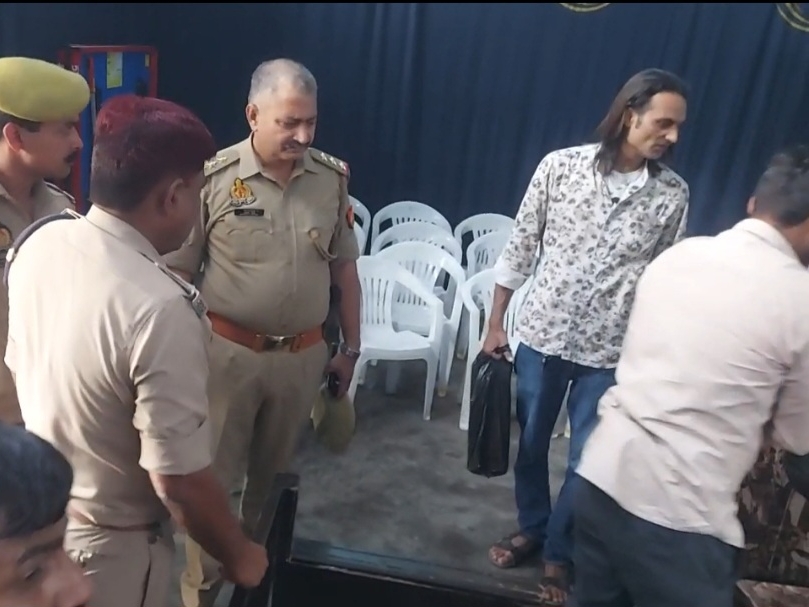 Coffee machine explodes, one person seriously injured, workers admitted ...