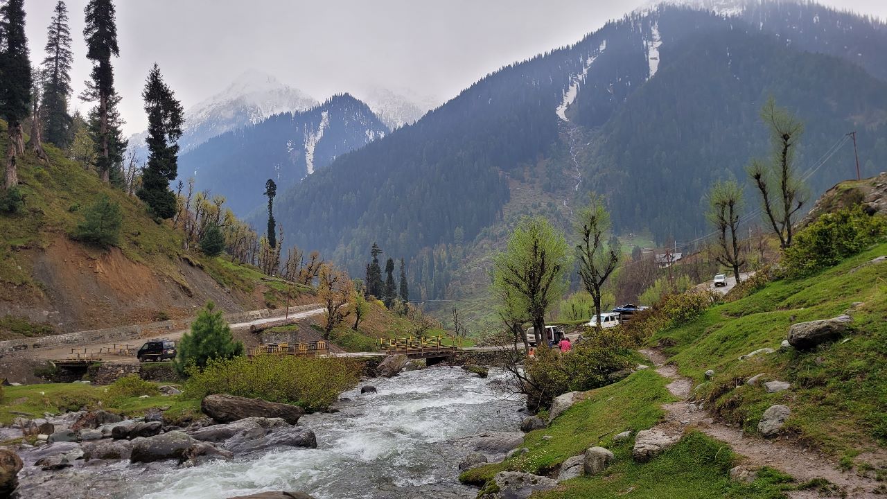 Pahalgam: The natural scenery here is beyond imagination | रसरंग में ...