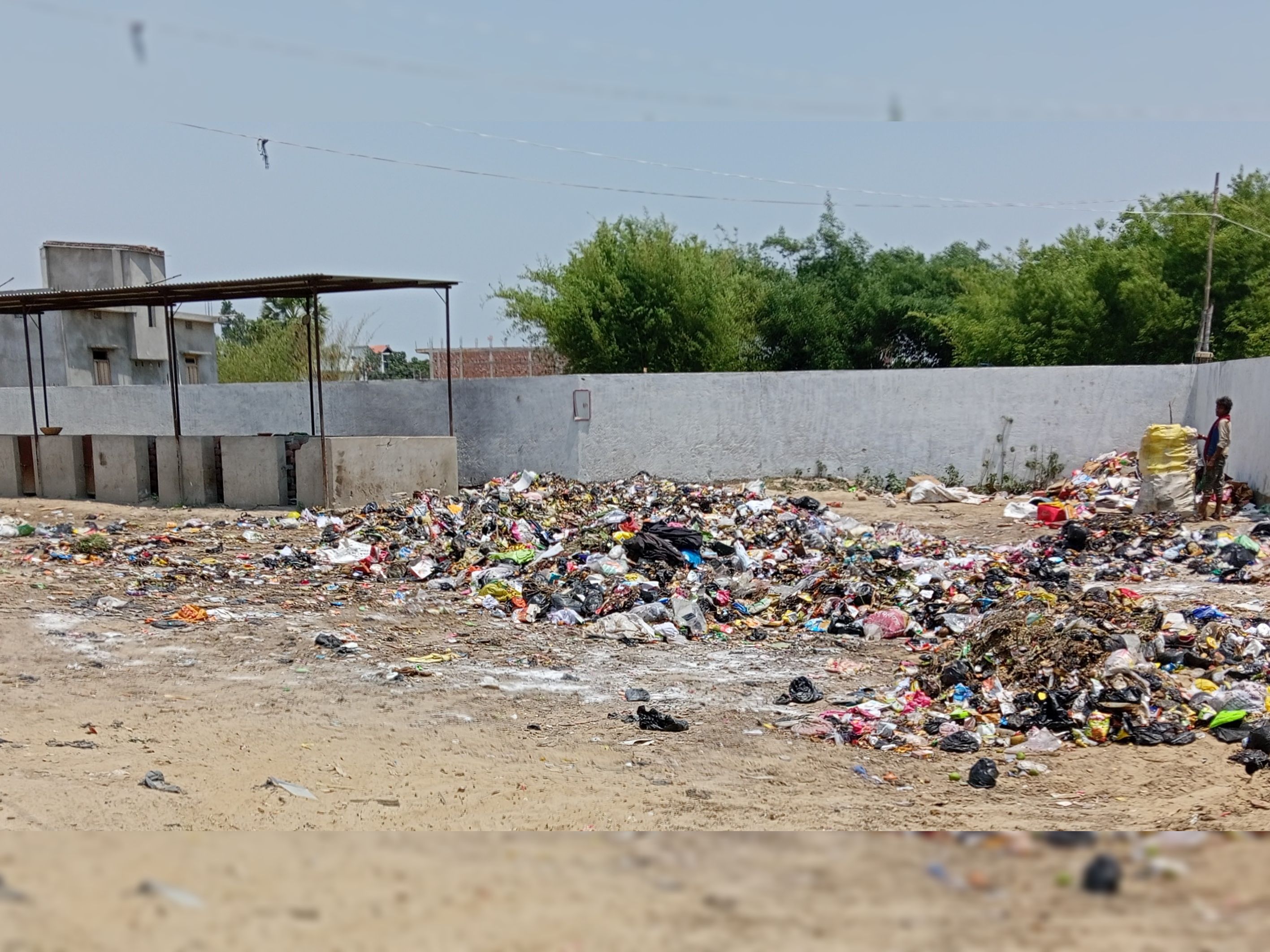 Garbage disposal center made for show, collection of lakhs every month ...