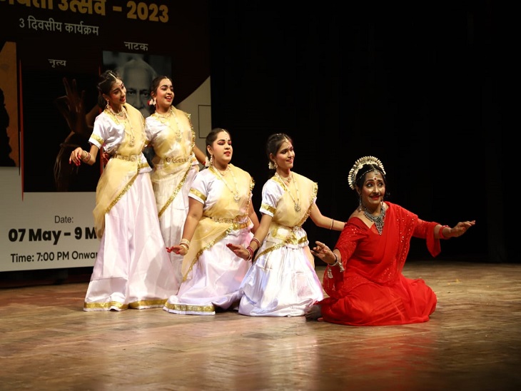 Under the direction of Rekha Thakar and Ragini Ishwar, various forms of ...