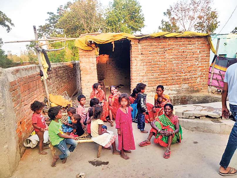 People adamant on burning the dead body in the house of the accused ...