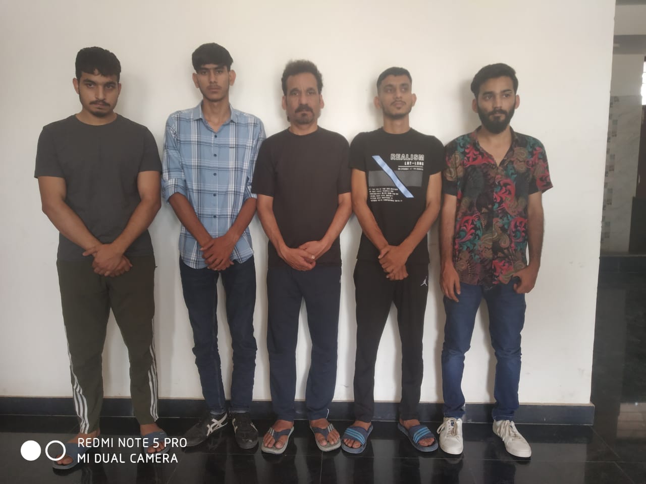 SOG busts gang cheating people by sending fake COD parcels | ई-कॉमर्स ...