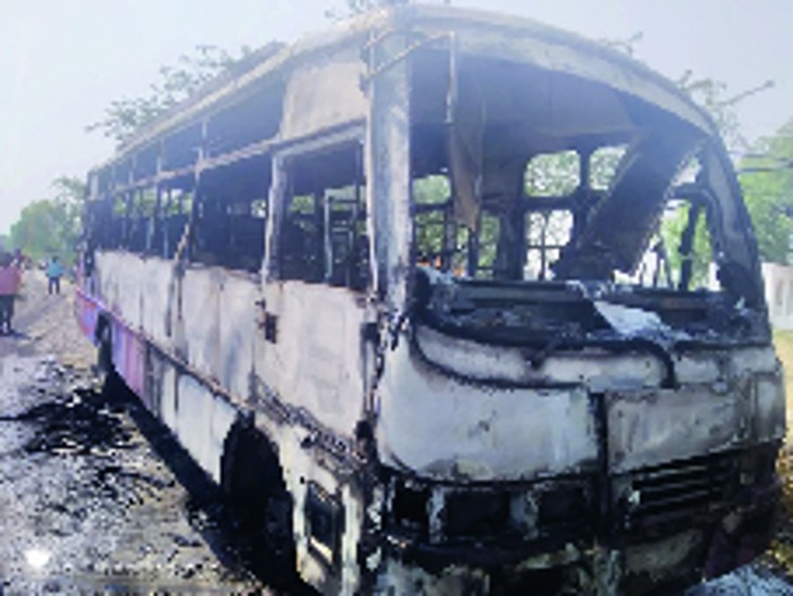 Khatara buses running indiscriminately on the roads, there is neither ...