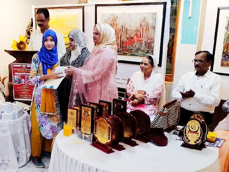 Colors of Life' National Art Exhibition: Arabiya, Vanisha, Adiba Afroz and Humaira Adina Fatima ...