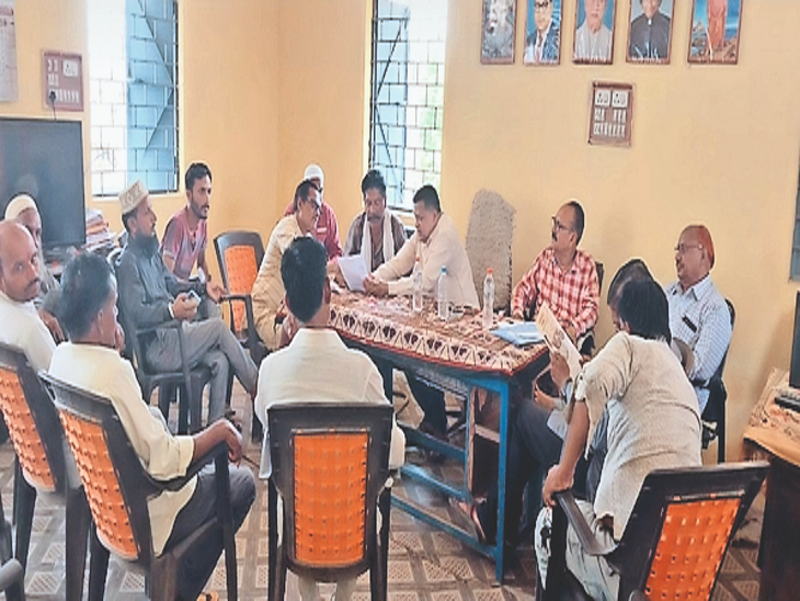 Booth level-Mandalam and sector in-charge meeting was held | बैठक का ...