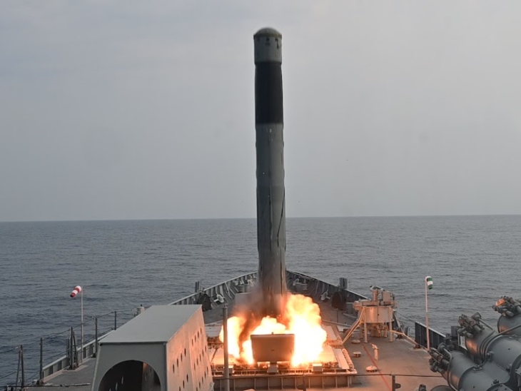 INS Mormugao; BrahMos Missile Test Fired From Indian Navy Warship ...