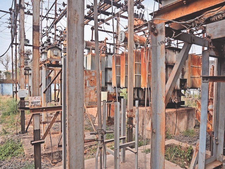 Darkness in 6000 houses at midnight, people kept on crying due to heat ...