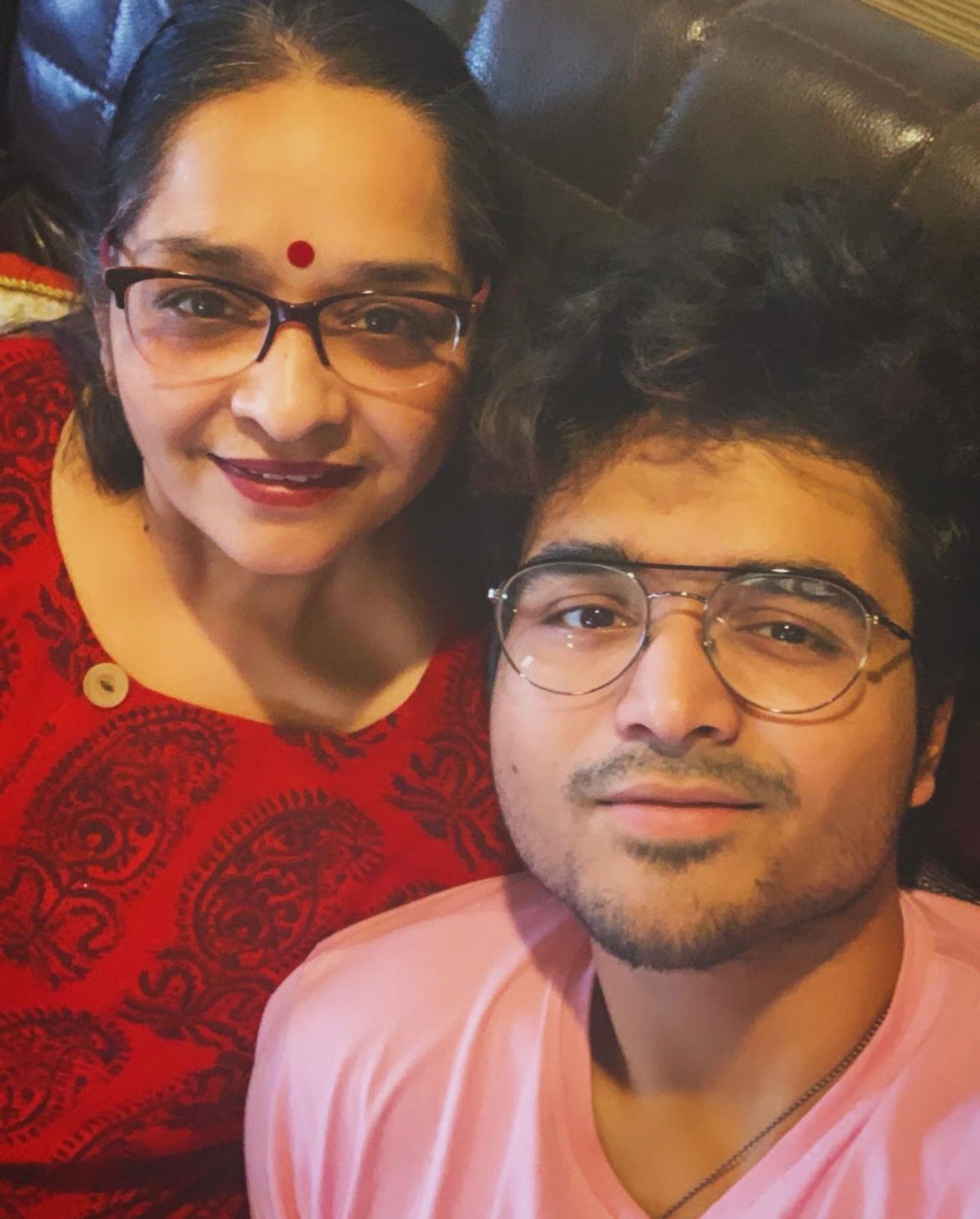 Bollywood singer Samarth Swaroop dedicated the song to his mother, the song is written by ...