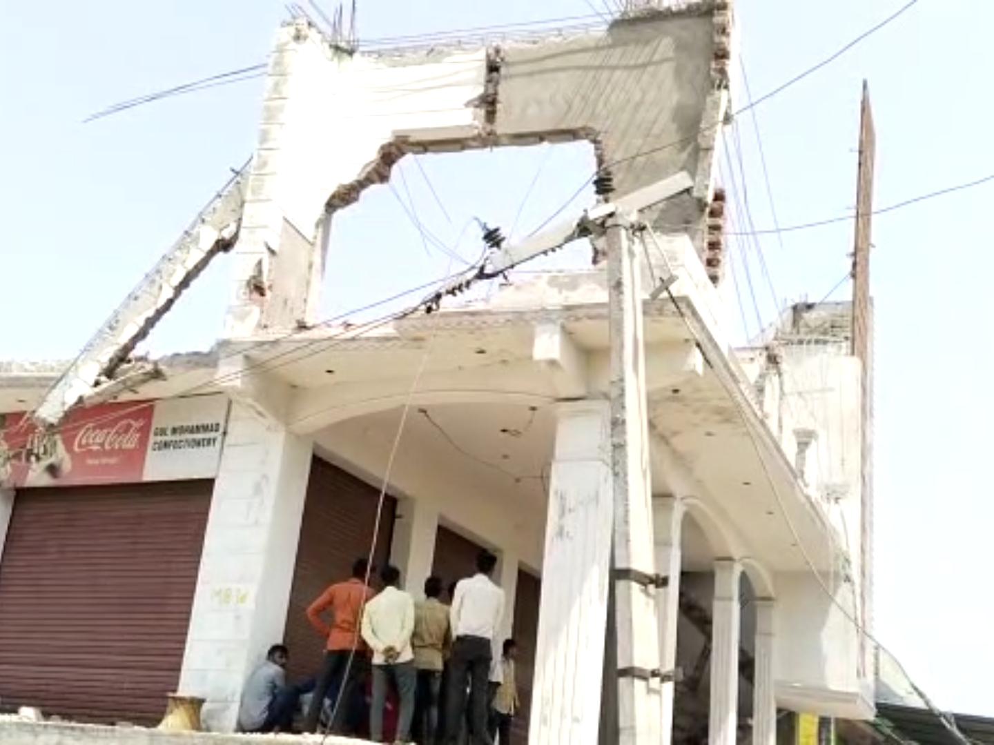 The accident happened while working on the Gajraula Highway, the family ...
