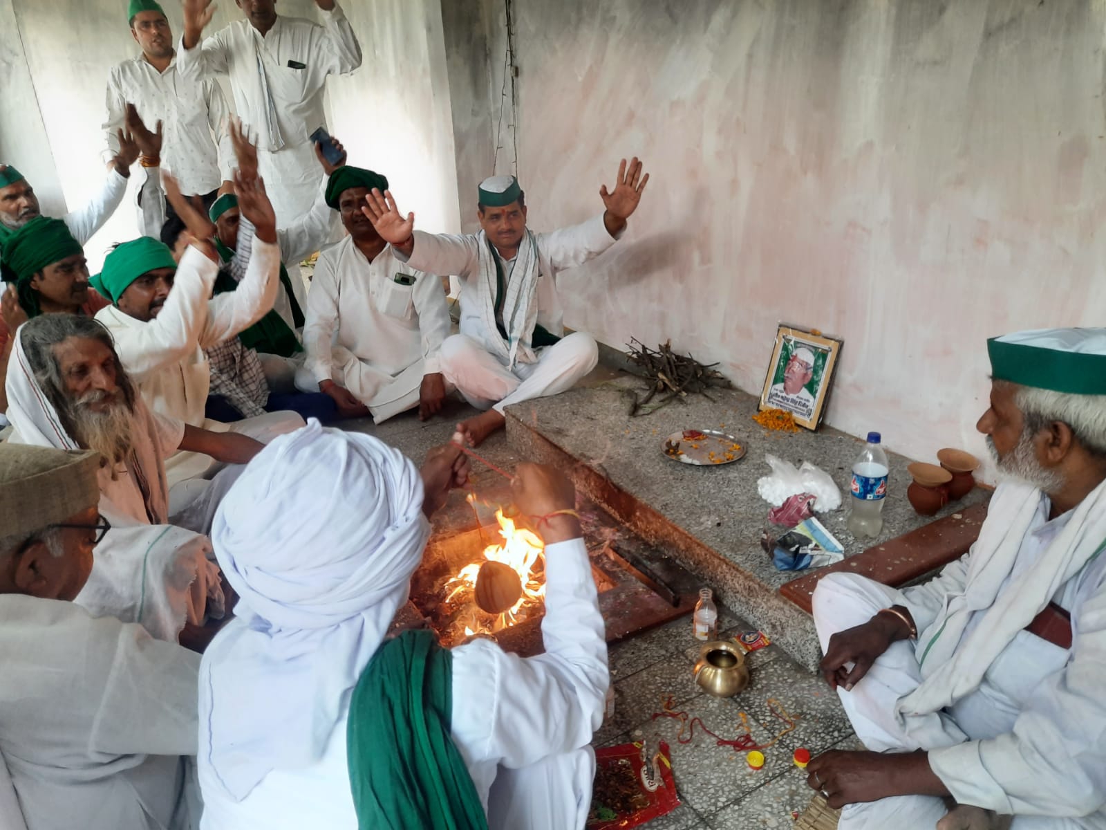 Havan and thought process organized, foot march taken out | किसान ...