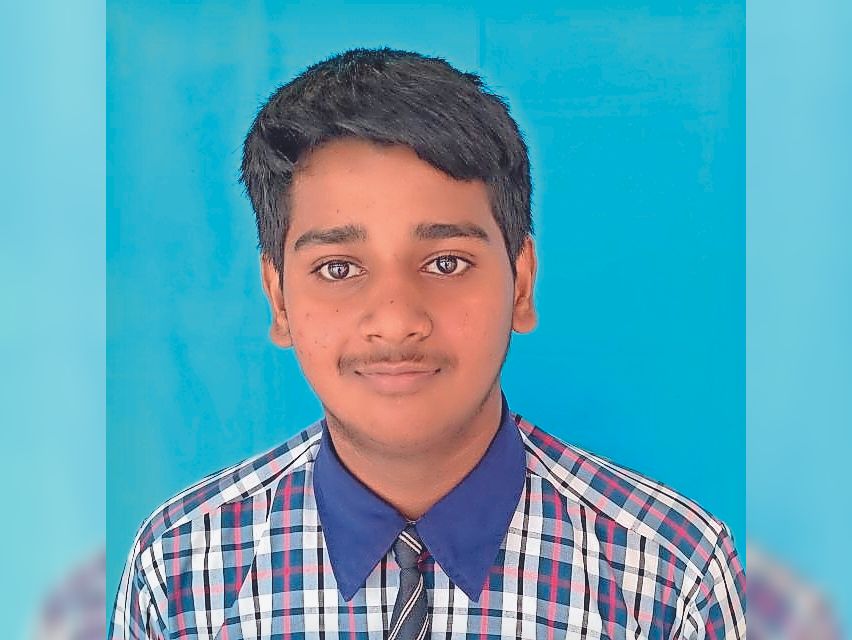 Jatin Vijay and Rishi Raj became joint toppers by scoring 98.6 percent ...