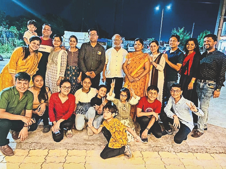 Santosh's family of 21 members has a common hearth in the era of ...