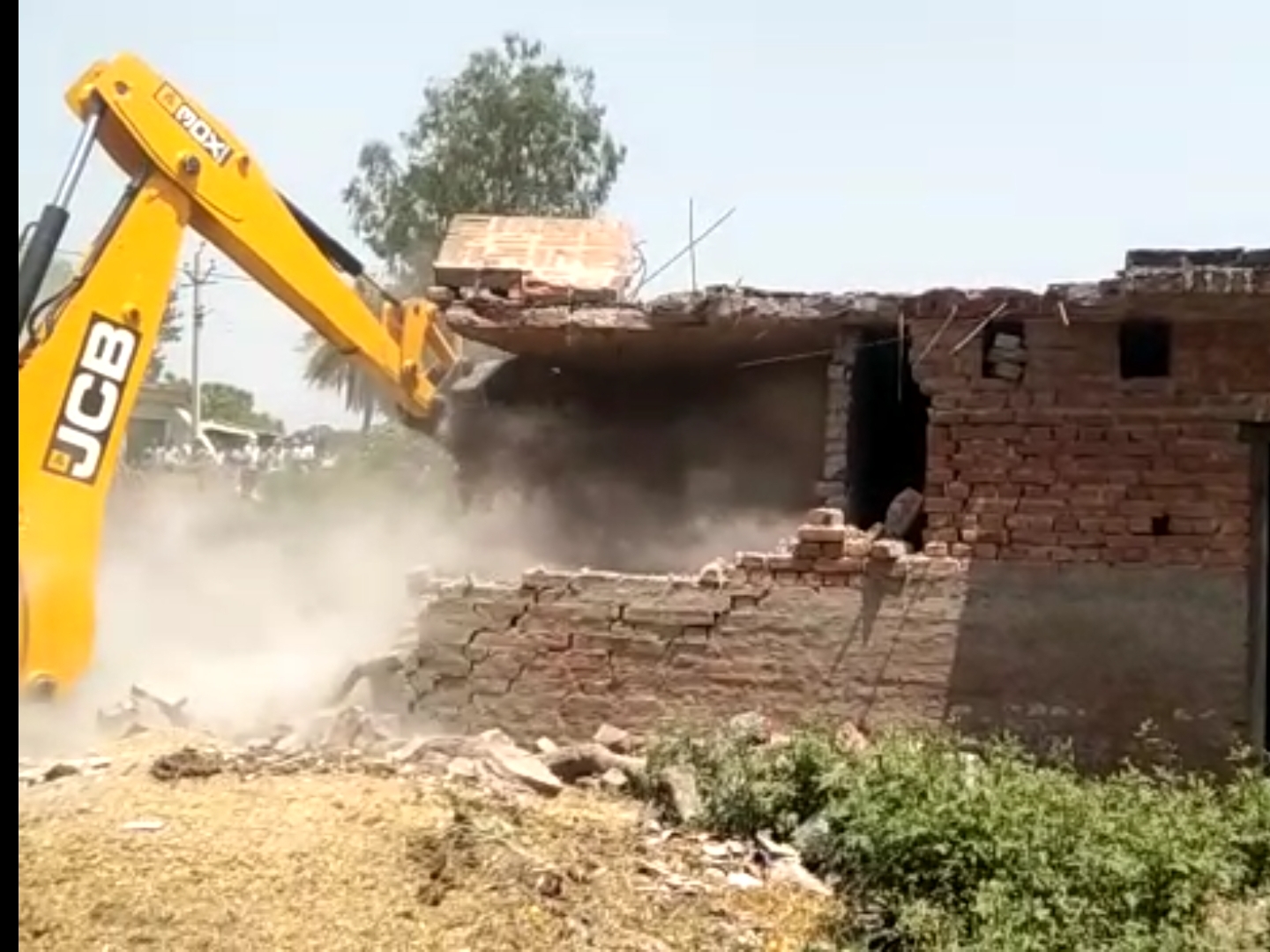 Due to the negligence of the administration, the bulldozer ran on 39 ...