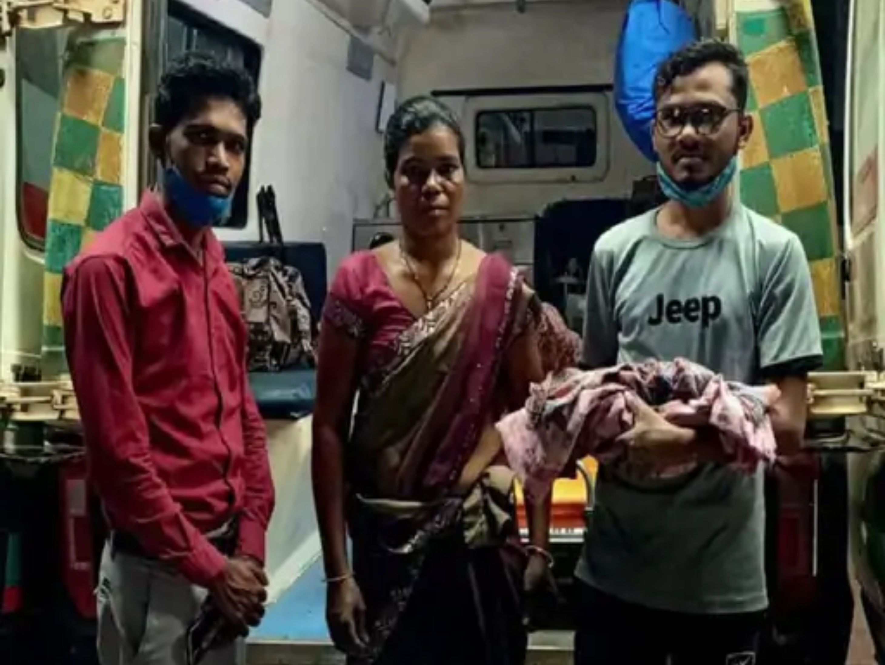 Karnataka Bus Baby Delivery; KSRTC Conductor Helps Woman In Giving Birth