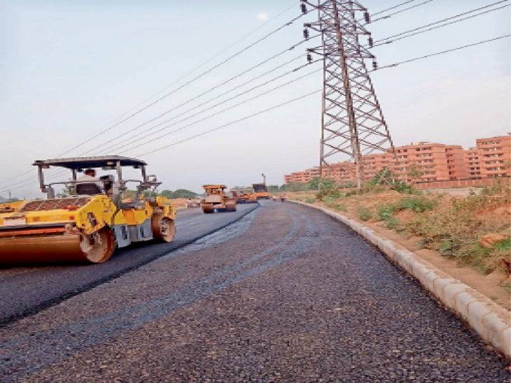 1.2 km from Dhanas to New Chandigarh. Road recarpeting started, work ...