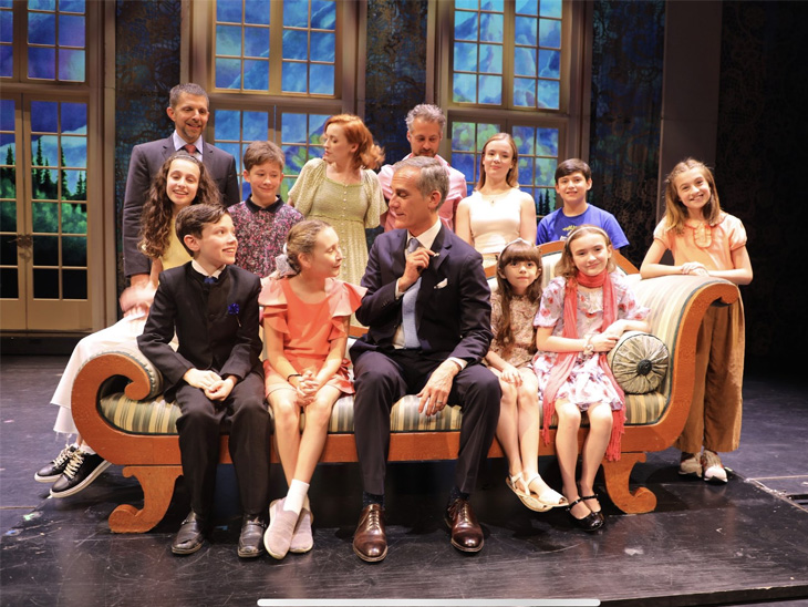 US Ambassador Eric Garcetti meets Mukesh Ambani, discusses Reliance's ...