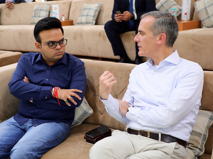 US Ambassador Eric Garcetti meets Mukesh Ambani, discusses Reliance's ...