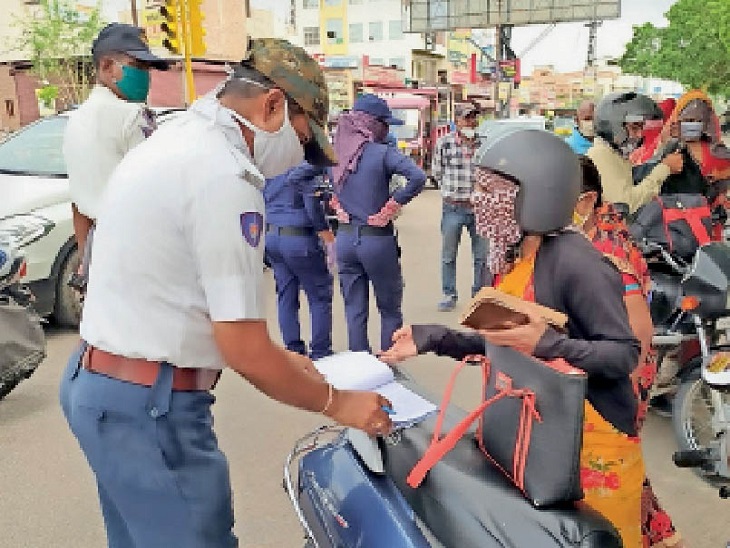 Bullet modified silencer and invoiced 75 vehicles without number ...