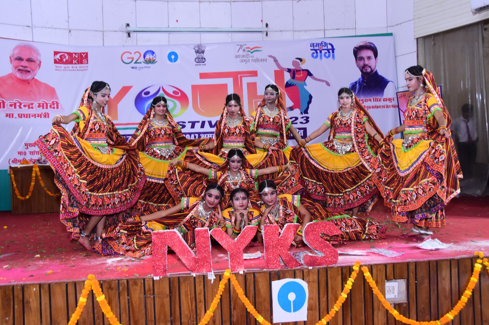 Girls shine in “Yuva Utsav India @ 2047” Competition organized by Nehru ...