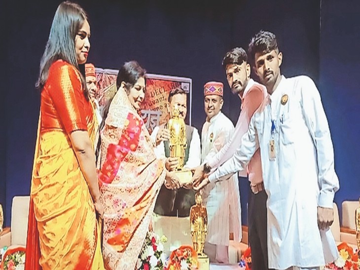 Sanjeev Rana, a resident of Batta, received the Atal Award for his work ...